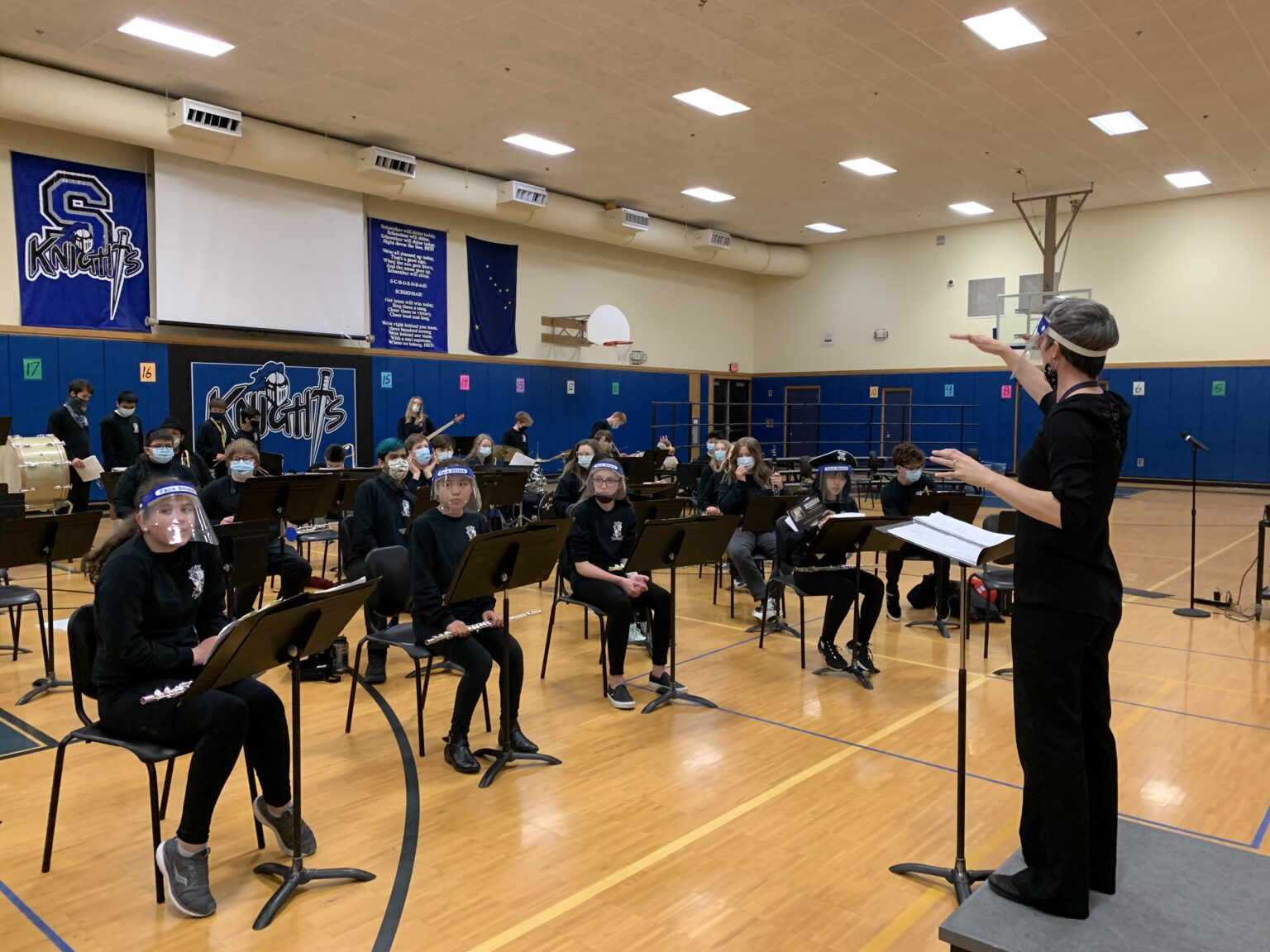 Streaming concerts, virtual visits: Everyday life disrupted by ...