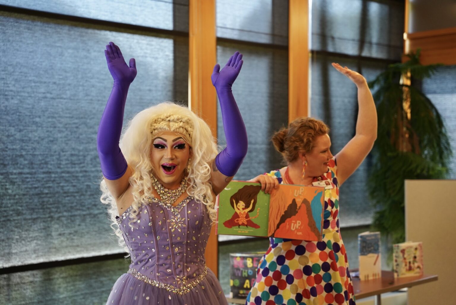 Parents and children turn out for Ketchikan's first drag queen ...